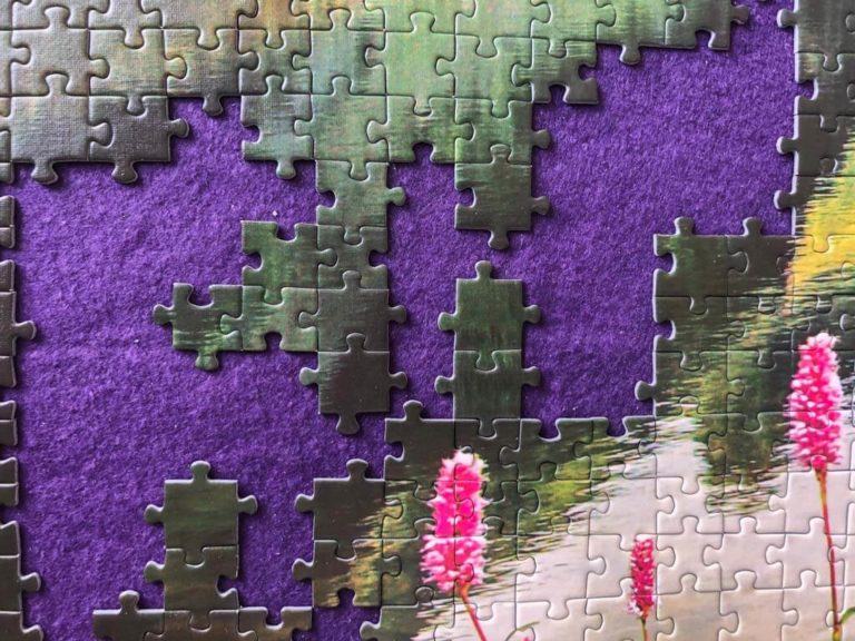 Puzzle Strategy: How to Do a Jigsaw Puzzle - Jigsaw Puzzle Queen